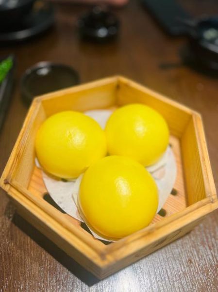 流沙包的做法视频_流沙包怎么蒸不爆馅-第1张图片-山城妙识