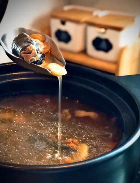 乌鸡海参汤怎么炖最补_乌鸡海参汤的做法大全-第2张图片-山城妙识 乌鸡海参汤怎么炖最补_乌鸡海参汤的做法大全-第2张图片-山城妙识