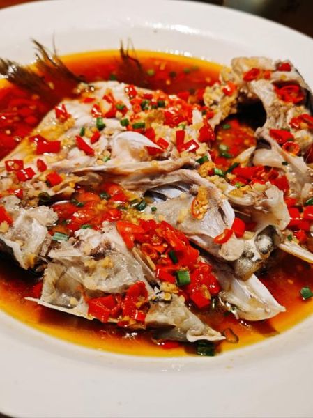 湘菜名菜有哪些_剁椒鱼头怎么做才正宗-第2张图片-山城妙识 湘菜名菜有哪些_剁椒鱼头怎么做才正宗-第2张图片-山城妙识