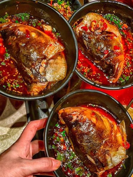 鱼头火锅用什么鱼最好吃_鱼头火锅选鱼技巧-第2张图片-山城妙识