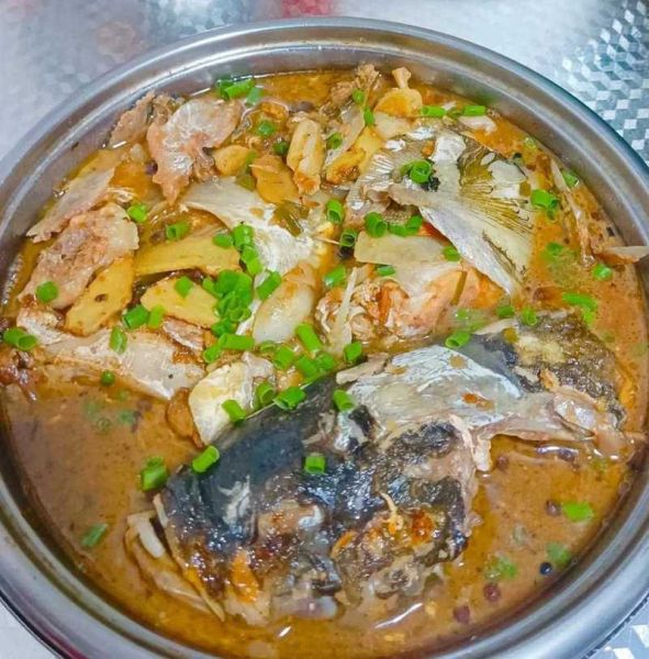 鱼头火锅用什么鱼最好吃_鱼头火锅选鱼技巧-第3张图片-山城妙识