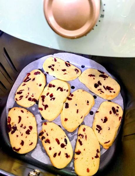 蔓越莓饼干家常烤箱做法_新手零失败技巧-第1张图片-山城妙识
