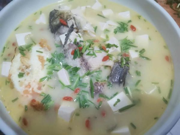 鱼汤的做法大全家常做法_鱼汤怎么炖才白-第3张图片-山城妙识 鱼汤的做法大全家常做法_鱼汤怎么炖才白-第3张图片-山城妙识