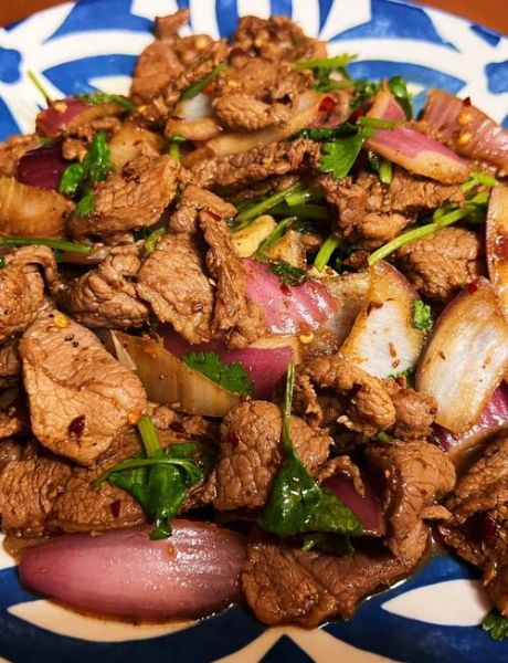 孜然羊肉怎么炒才嫩_孜然羊肉嫩滑技巧-第1张图片-山城妙识