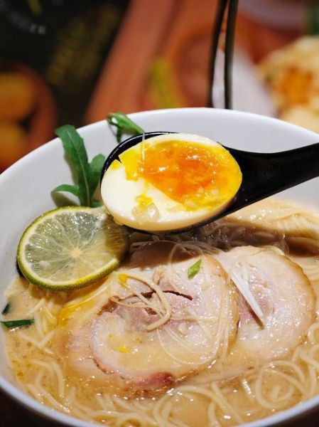 日本拉面面条怎么做_手工拉面筋道秘诀-第3张图片-山城妙识