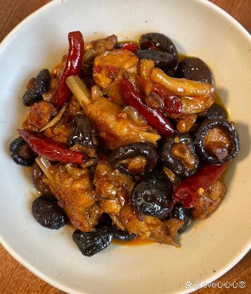 香菇红烧鸡块怎么做_香菇红烧鸡块的家常做法-第1张图片-山城妙识 香菇红烧鸡块怎么做_香菇红烧鸡块的家常做法-第1张图片-山城妙识