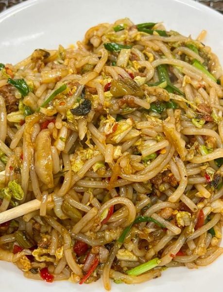 炒米线怎么不粘锅_炒米线不结坨的秘诀-第1张图片-山城妙识 炒米线怎么不粘锅_炒米线不结坨的秘诀-第1张图片-山城妙识