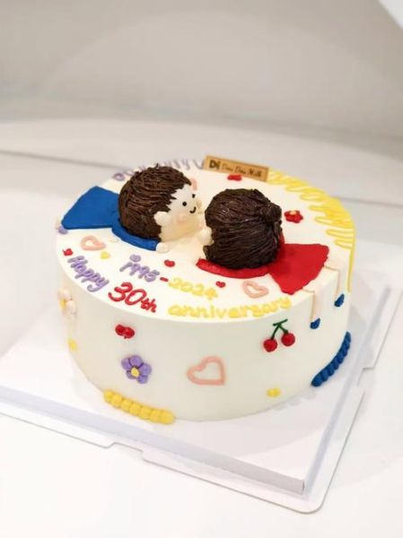情侣生日蛋糕图片创意设计_如何定制独一无二-第2张图片-山城妙识