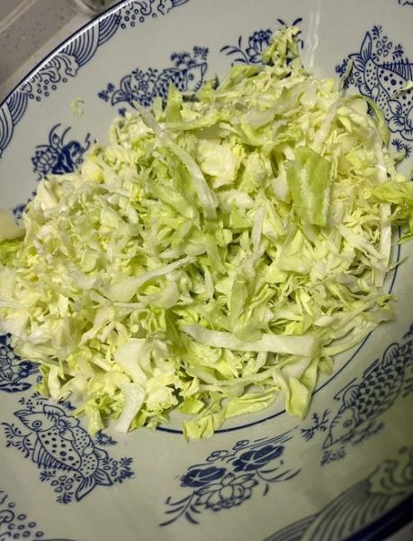 洋白菜怎么凉拌好吃_洋白菜凉拌做法大全-第1张图片-山城妙识