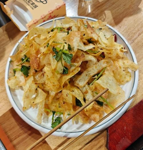 土豆片怎么炸才脆_土豆片热量高吗-第3张图片-山城妙识