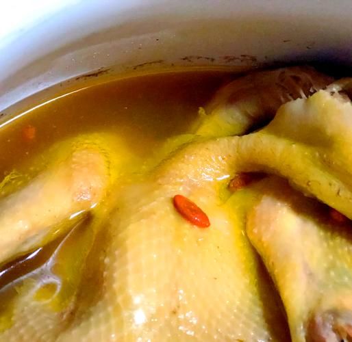 老母鸡怎么炖好吃_老母鸡煲汤放什么料-第1张图片-山城妙识 老母鸡怎么炖好吃_老母鸡煲汤放什么料-第1张图片-山城妙识