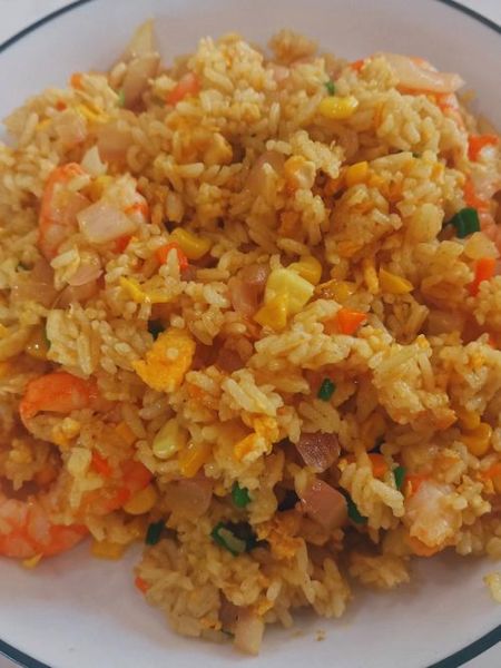 咖喱炒饭怎么做_咖喱炒饭做法视频-第2张图片-山城妙识