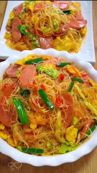 鸡蛋炒米线怎么做_鸡蛋炒米线家常做法-第1张图片-山城妙识