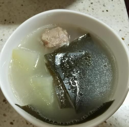 冬瓜海带汤的做法_冬瓜海带汤的功效-第1张图片-山城妙识