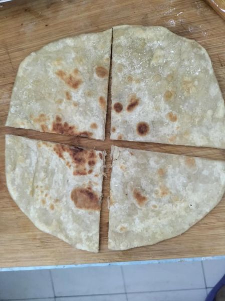 烙饼怎样和面饼才软_烙饼软和技巧-第2张图片-山城妙识 烙饼怎样和面饼才软_烙饼软和技巧-第2张图片-山城妙识