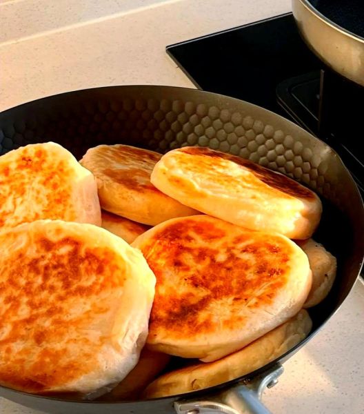 烙饼怎样和面饼才软_烙饼软和技巧-第3张图片-山城妙识 烙饼怎样和面饼才软_烙饼软和技巧-第3张图片-山城妙识