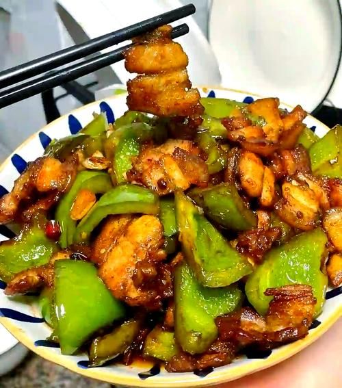 爆炒五花肉怎么做_五花肉怎么炒才香-第1张图片-山城妙识 爆炒五花肉怎么做_五花肉怎么炒才香-第1张图片-山城妙识