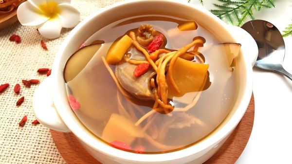 鸽子炖汤和什么搭配最好_鸽子汤放什么食材最营养-第3张图片-山城妙识 鸽子炖汤和什么搭配最好_鸽子汤放什么食材最营养-第3张图片-山城妙识