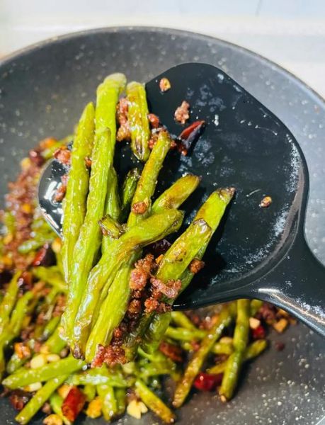 干煸豆角用焯水吗_焯水还是不焯水-第2张图片-山城妙识 干煸豆角用焯水吗_焯水还是不焯水-第2张图片-山城妙识