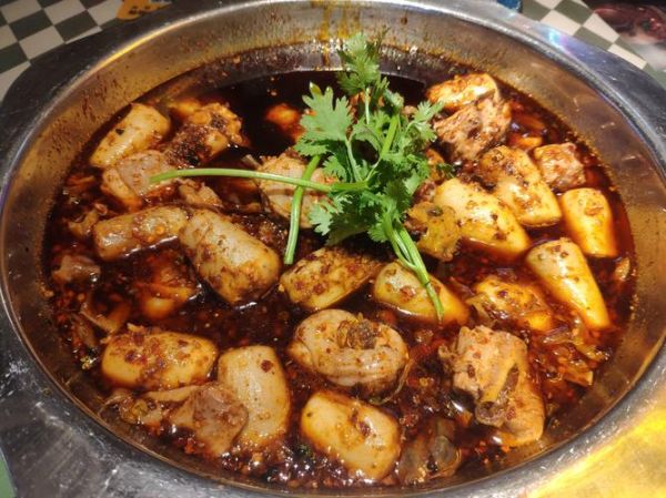 四川芋儿鸡怎么做_芋儿鸡最正宗的做法-第1张图片-山城妙识 四川芋儿鸡怎么做_芋儿鸡最正宗的做法-第1张图片-山城妙识