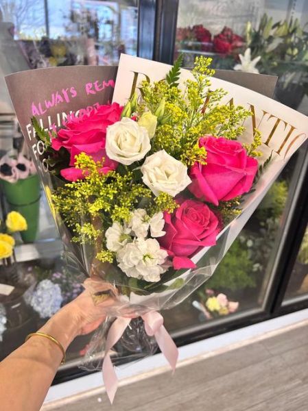 情人节鲜花图片大全_如何挑选最适合的花束-第1张图片-山城妙识