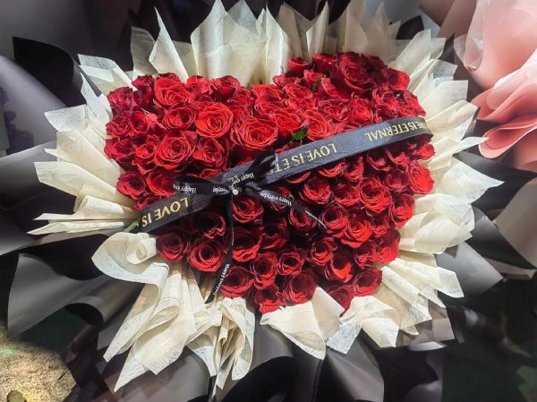 情人节鲜花图片大全_如何挑选最适合的花束-第3张图片-山城妙识