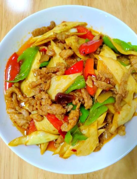 清炒茭白怎么炒好吃_清炒茭白要不要焯水-第1张图片-山城妙识