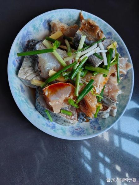 咸菜目鱼怎么做好吃_咸菜目鱼的家常做法-第3张图片-山城妙识
