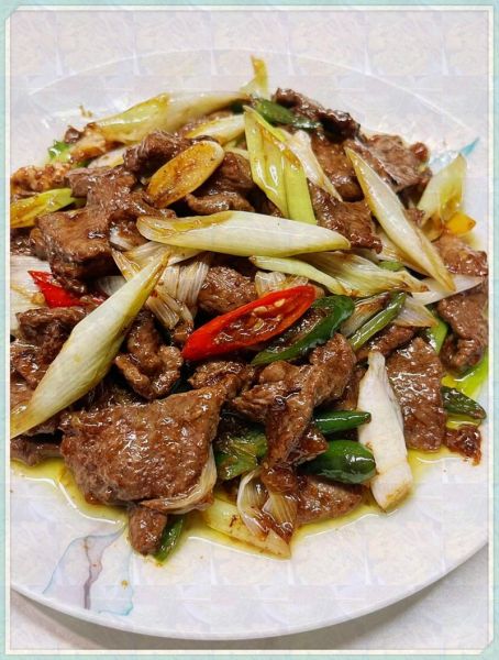 大葱爆牛肉怎么做_大葱爆牛肉用什么部位-第1张图片-山城妙识 大葱爆牛肉怎么做_大葱爆牛肉用什么部位-第1张图片-山城妙识