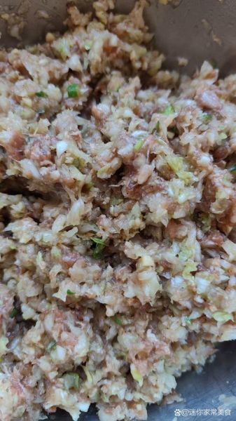 羊肉馅包子怎么调馅_羊肉馅包子蒸多久-第2张图片-山城妙识