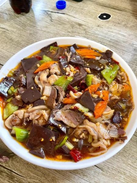 大葱炒猪血怎么做_大葱炒猪血的家常做法-第3张图片-山城妙识