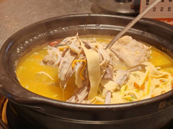 张生记老鸭煲怎么做_老鸭煲用什么鸭子最好-第2张图片-山城妙识