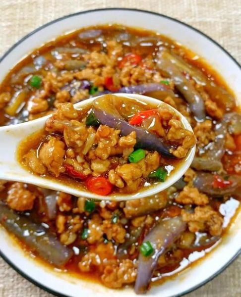 肉末茄子用什么茄子好吃_肉末茄子配料比例怎么调-第1张图片-山城妙识