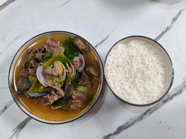 水煮花蛤怎么做好吃_水煮花蛤的简单做法-第1张图片-山城妙识