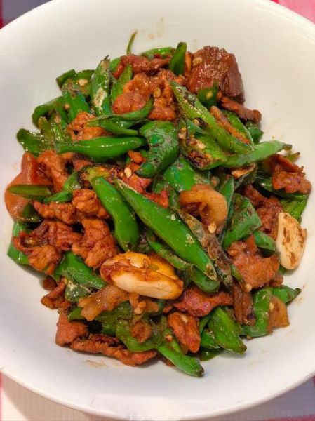 辣椒炒肉怎么炒好吃_辣椒炒肉用什么肉最好-第1张图片-山城妙识