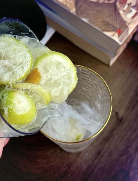 柠檬水怎么做简单又解渴_柠檬水怎么做好喝不苦-第2张图片-山城妙识