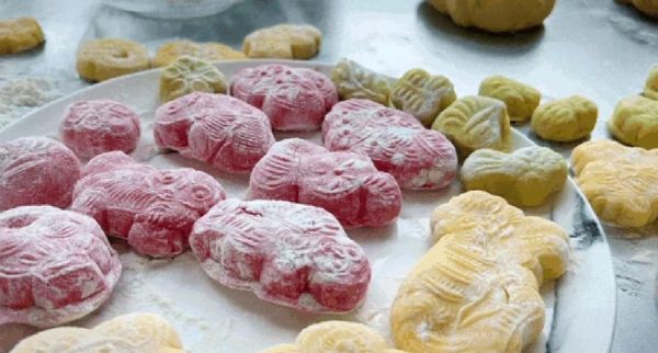 七夕节吃什么传统食物_七夕节情侣必吃美食有哪些-第1张图片-山城妙识