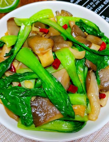 蘑菇炒油菜怎么做_蘑菇炒油菜的家常做法-第1张图片-山城妙识 蘑菇炒油菜怎么做_蘑菇炒油菜的家常做法-第1张图片-山城妙识