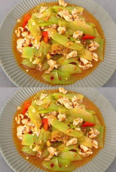 四川莴笋炒肉片怎么做_莴笋炒肉片要不要焯水-第3张图片-山城妙识