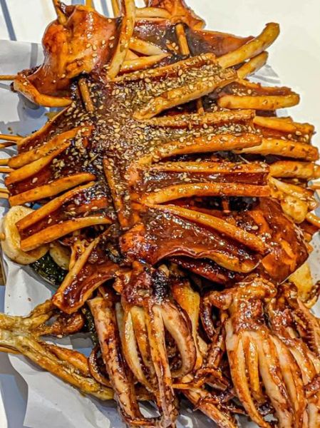 铁板鱿鱼热量_铁板鱿鱼减肥能吃吗-第1张图片-山城妙识