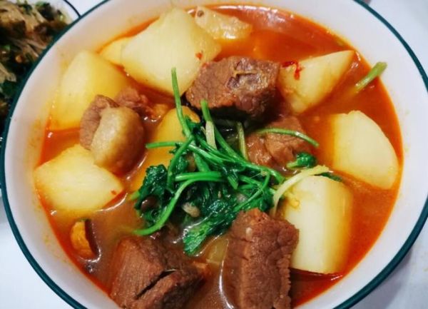 萝卜炖牛腩怎么做好吃又烂_牛腩软烂不柴的秘诀-第3张图片-山城妙识