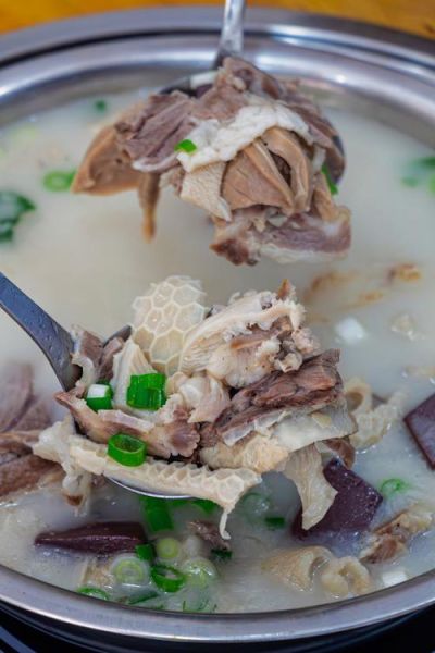 羊肉汤怎么做最正宗_羊肉汤去膻味有哪些窍门-第1张图片-山城妙识 羊肉汤怎么做最正宗_羊肉汤去膻味有哪些窍门-第1张图片-山城妙识