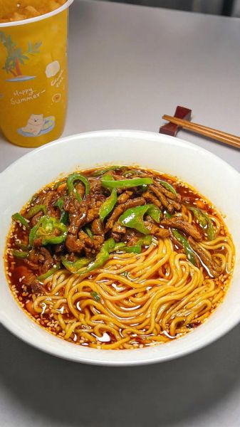 肉丝面的肉丝怎么做好吃_肉丝面肉丝腌制技巧-第1张图片-山城妙识 肉丝面的肉丝怎么做好吃_肉丝面肉丝腌制技巧-第1张图片-山城妙识