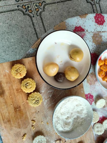 烤箱月饼怎么做_家用烤箱月饼配方-第2张图片-山城妙识