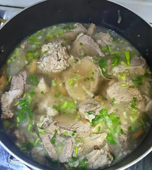 羊肉怎么去膻味_羊肉焯水用冷水还是热水-第3张图片-山城妙识