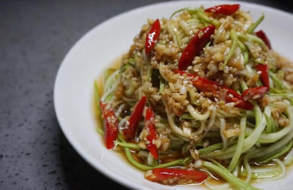 凉拌西葫芦怎么做好吃_正宗凉拌西葫芦做法-第3张图片-山城妙识 凉拌西葫芦怎么做好吃_正宗凉拌西葫芦做法-第3张图片-山城妙识