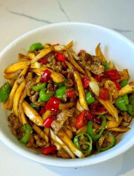 茭瓜和茭白是一种东西吗_茭瓜怎么炒才脆嫩-第1张图片-山城妙识