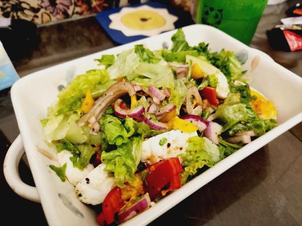 简易蔬菜沙拉怎么做_蔬菜沙拉用什么酱-第1张图片-山城妙识 简易蔬菜沙拉怎么做_蔬菜沙拉用什么酱-第1张图片-山城妙识