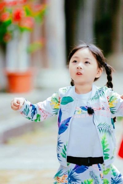 小山竹是谁_小山竹个人资料介绍-第2张图片-山城妙识