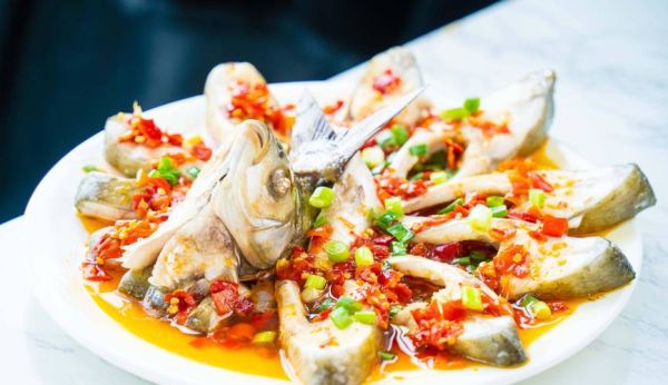 剁椒蒸鱼用什么鱼最好吃_剁椒蒸鱼蒸几分钟才嫩-第1张图片-山城妙识 剁椒蒸鱼用什么鱼最好吃_剁椒蒸鱼蒸几分钟才嫩-第1张图片-山城妙识